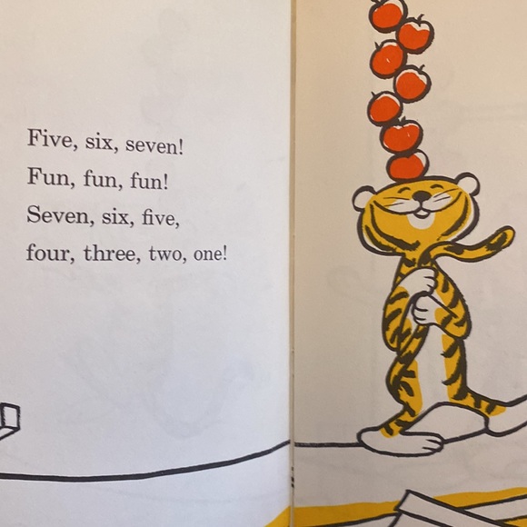 Dr. Seuss | Other | Vtg Dr Seuss Ten Apples Up On Top Learning ...